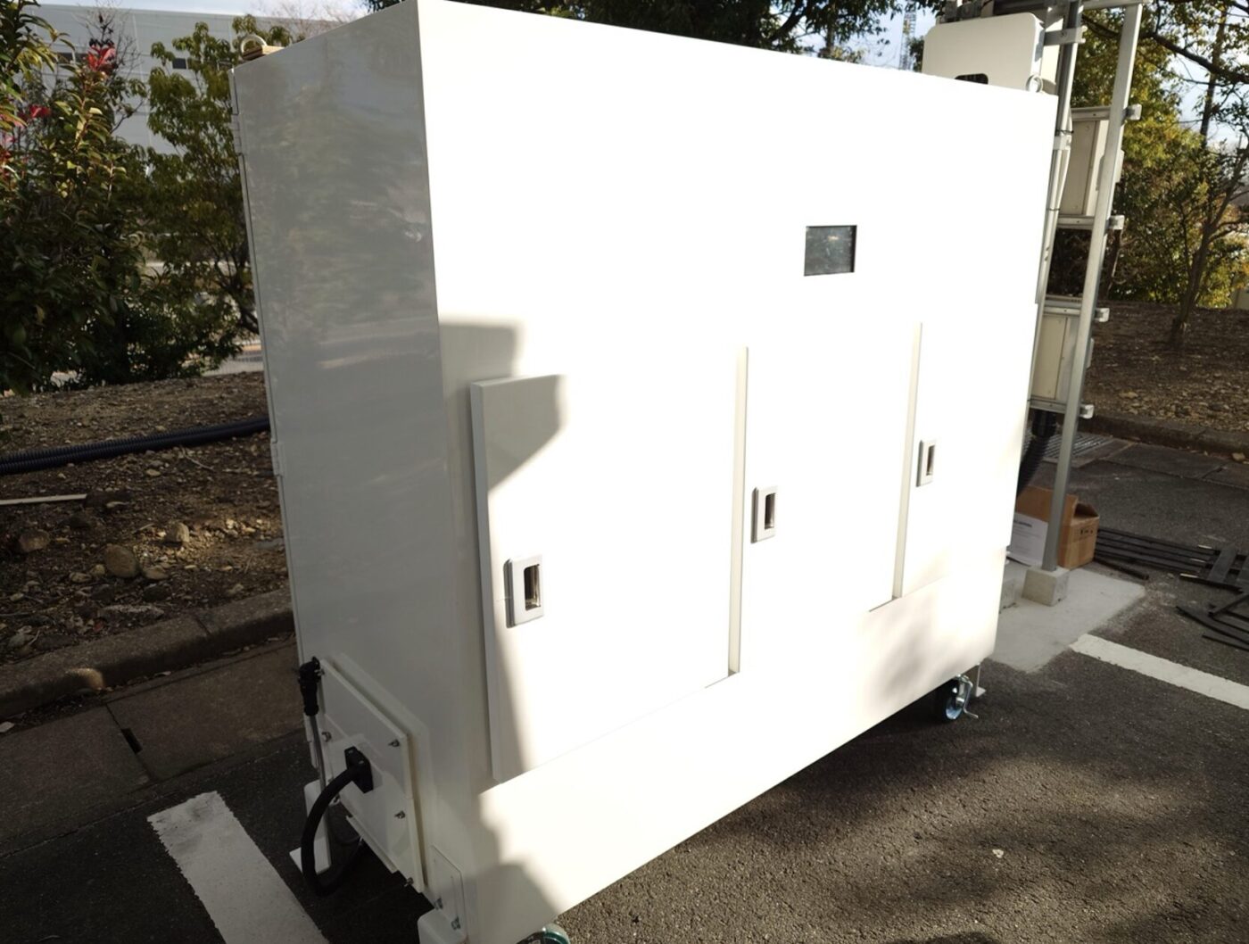 【プレスリリース】豊田通商とAZAPAが既存ガソリン車両をベースとしたバッテリー交換式コンバージョンEVおよび付随設備の開発を完了し脱炭素型物流モデルの実証を実施 | AZAPA株式会社